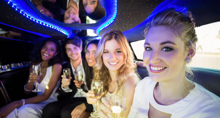 5 Rules of Limousine Etiquette | Renting a Limo: Do's and Don'ts